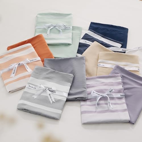 Bedsure Queen Duvet Cover Sage Green Striped - Super Soft Cationic Dyed Duvet Cover for Kids with Zipper Closure, 3 Pieces, No Comforter(90"x90")