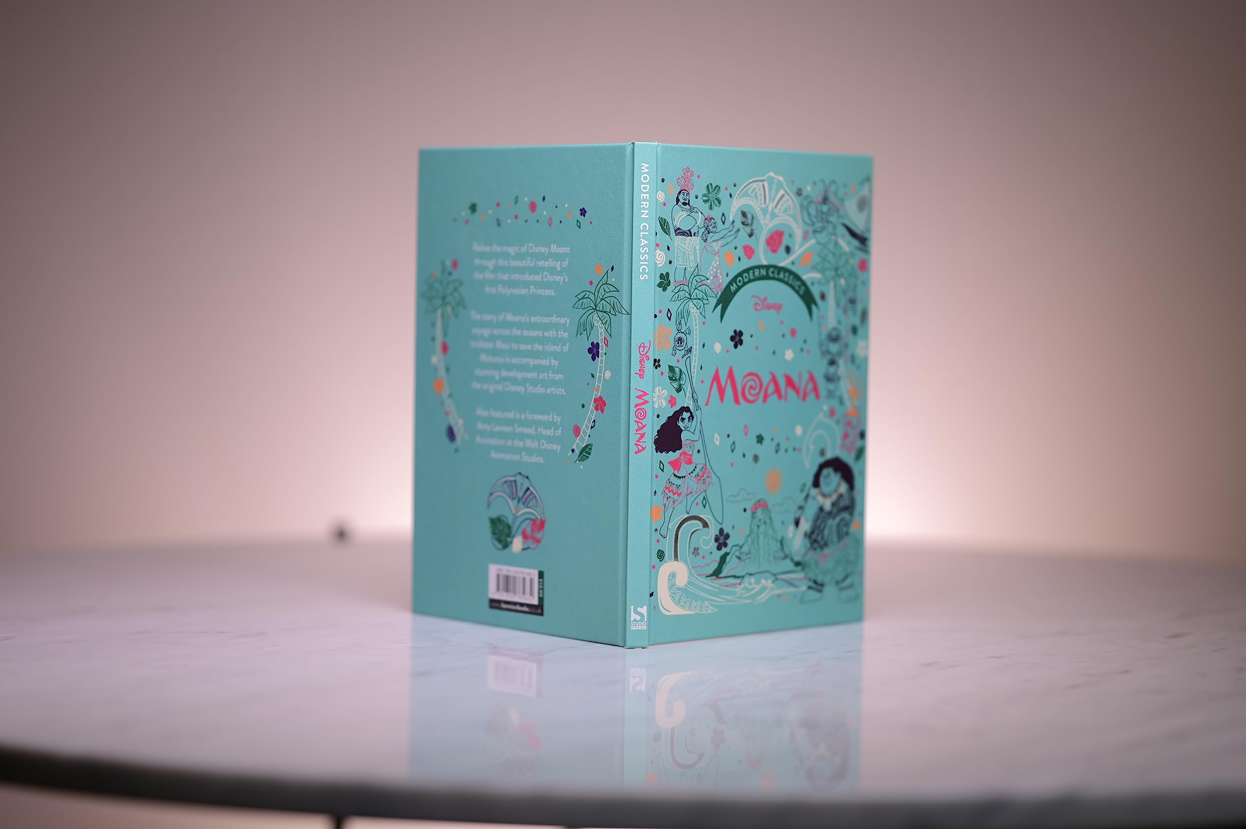 Moana (Disney Modern Classics): A deluxe gift book of the film - collect them all!