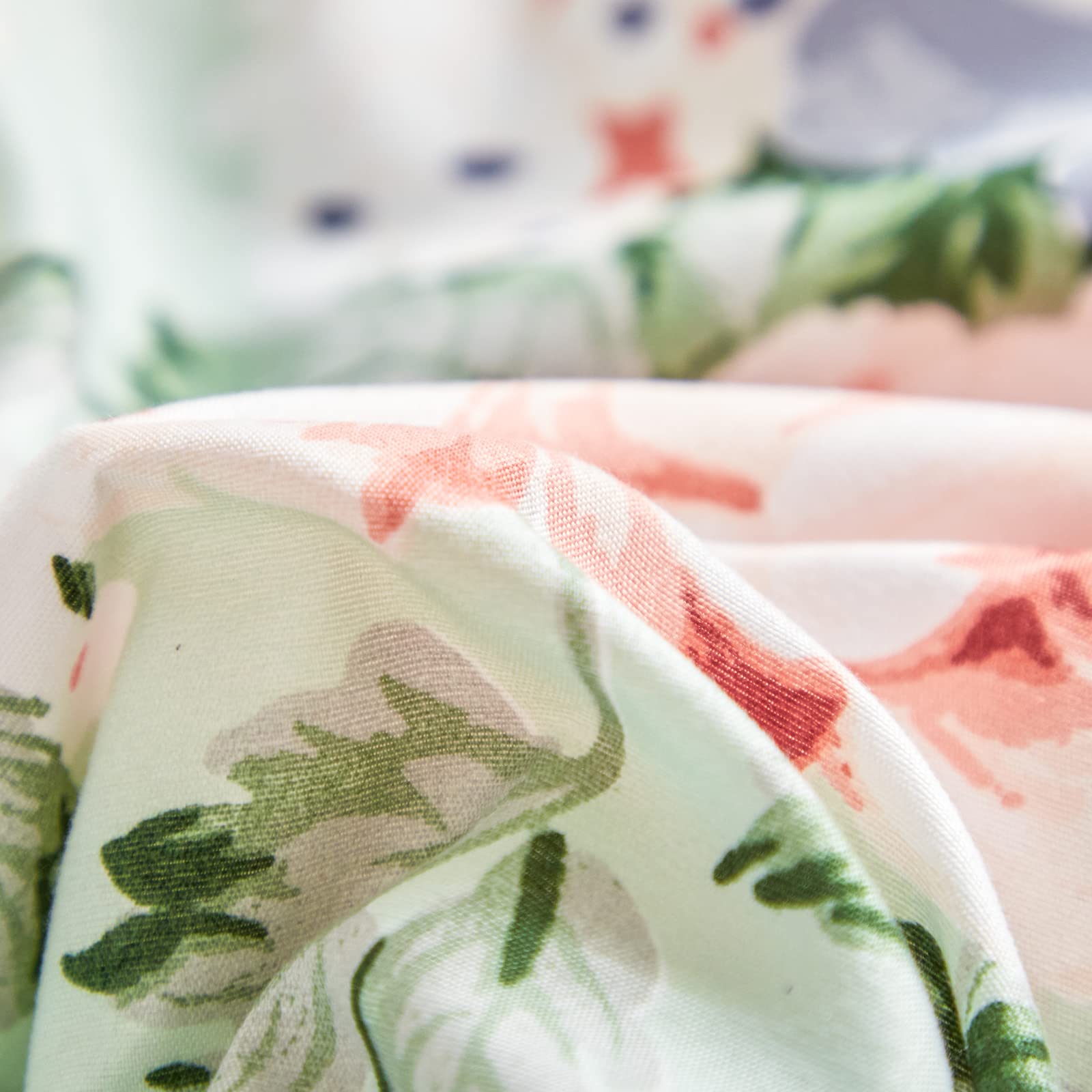 Floral Comforter Sheet Set Bed in a Bag 6 Pieces Twin Size Red Flowers Microfiber Summer Bedding Set (1 Comforter 2 Pillow Shams 1 Flat Sheet 1 Fitted Sheet 1 Pillowcases)