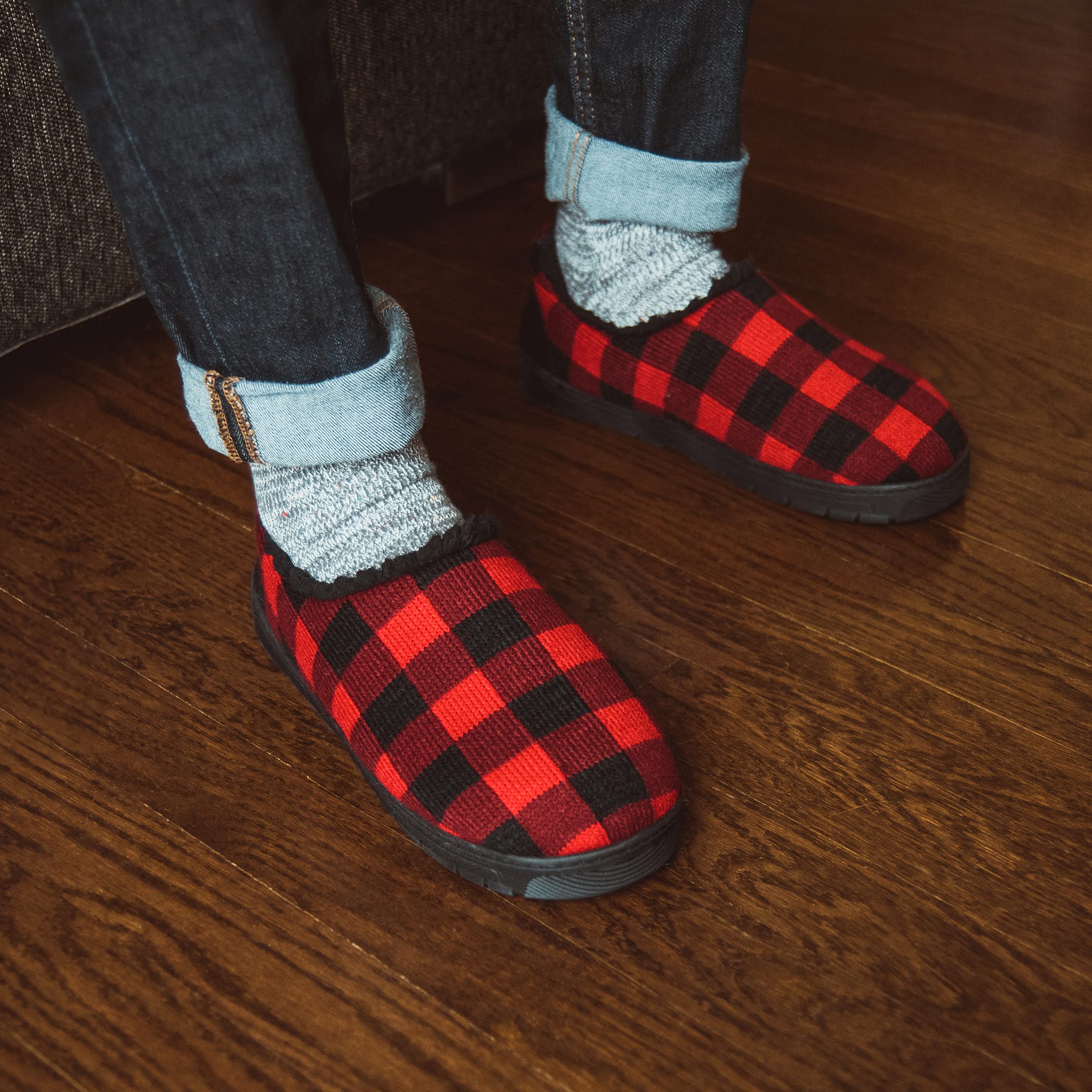MUK LUKS Men's John Slippers, Red/Black, Large