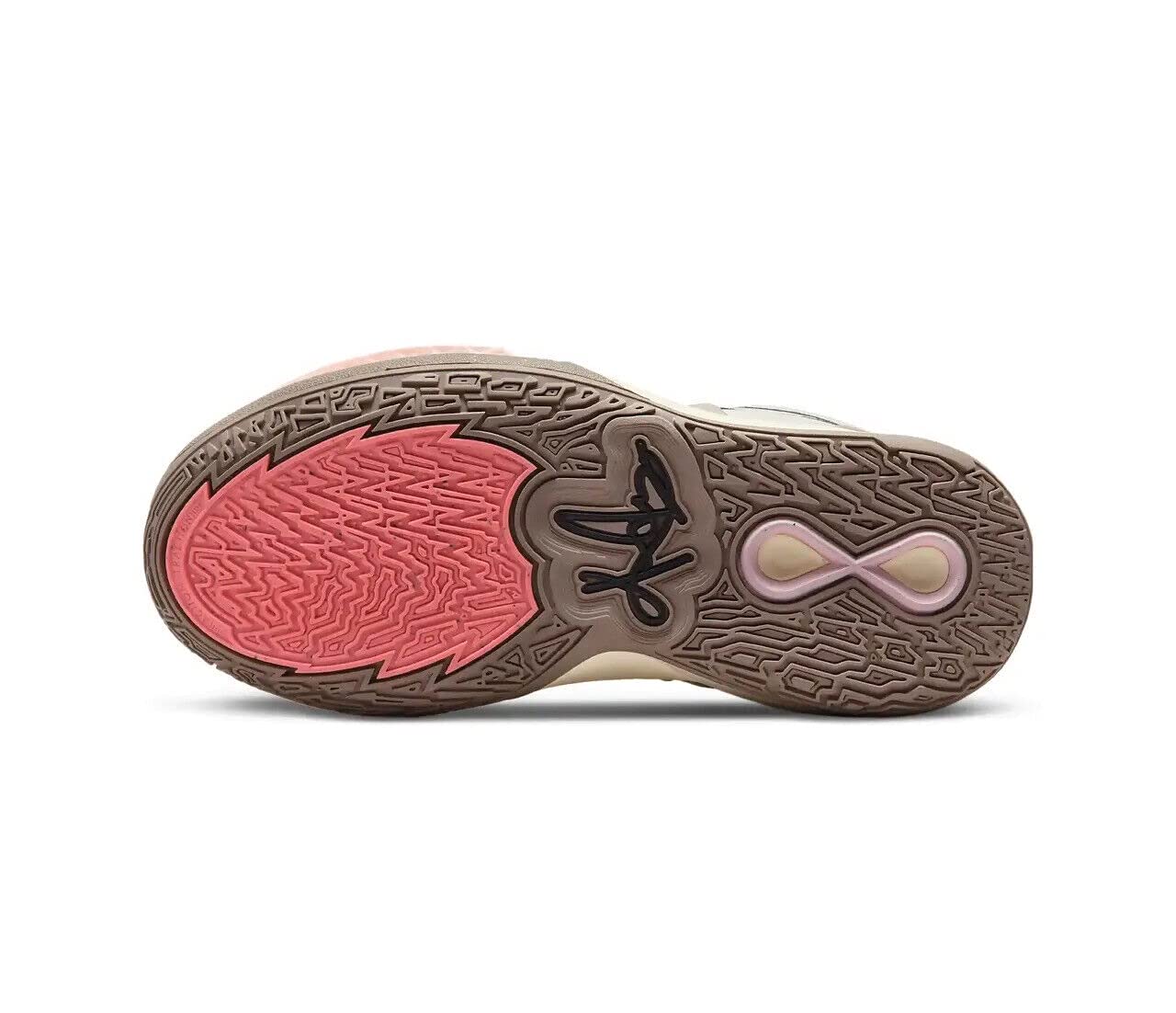 Nike Kyrie 8 (Big Kid) Light Iron Ore/Black/Moon Fossil 5 Big Kid M