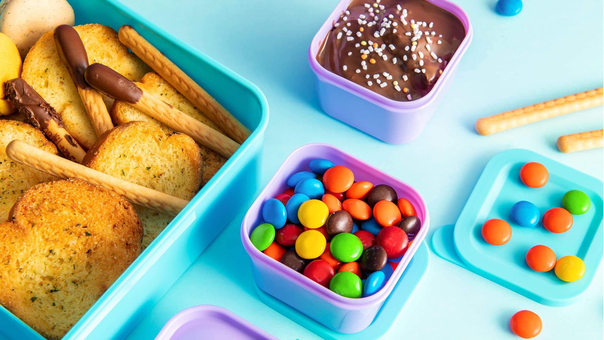 Zak Designs Disney Frozen 2 Reusable Plastic Bento Box with Leak-Proof Seal, Carrying Handle, Microwave Steam Vent, and Individual Containers for Kids' Packed Lunch (3 PCs Set, Anna & Elsa)