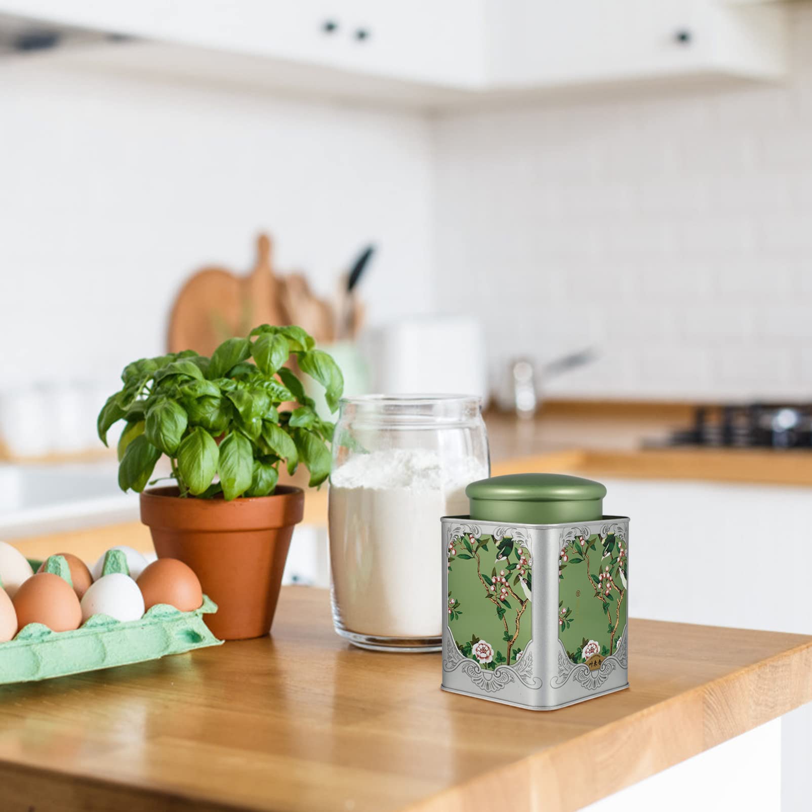 BESPORTBLE Tea Tin Canister with Airtight Double Lids, Airtight Loose Tea Canister Tinplate Empty Tin Chinese Style Tea Jar - Kitchen Canister for Loose Tea, Coffee, Candy, Herbs and Spices