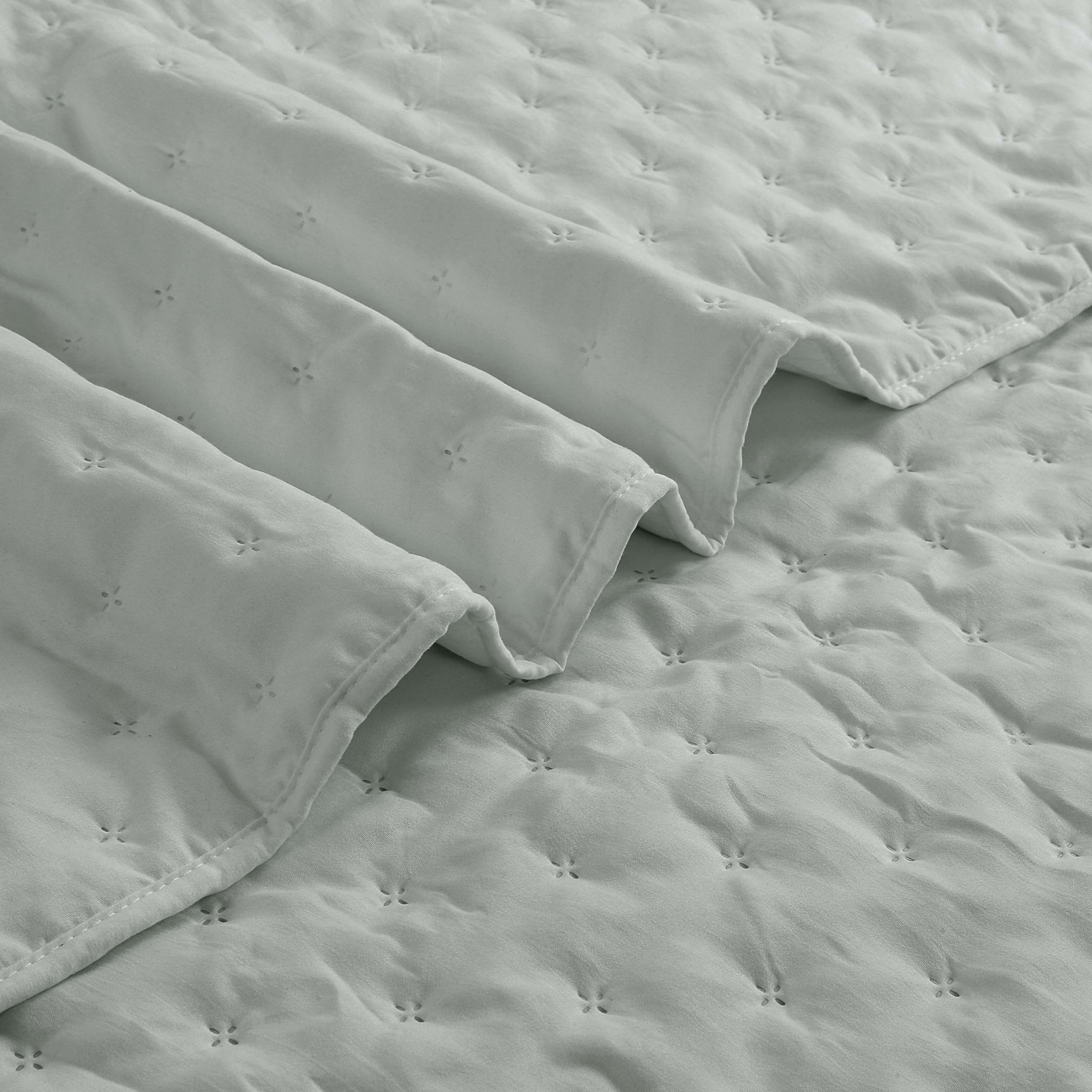 ROARINGWILD Twin Size Quilt Bedding Sets with Pillow Sham, Sage Green Lightweight Soft Bedspread Coverlet, Quilted Blanket Thin Comforter Bed Cover, All Season, 2 Pieces, 68x90 inches