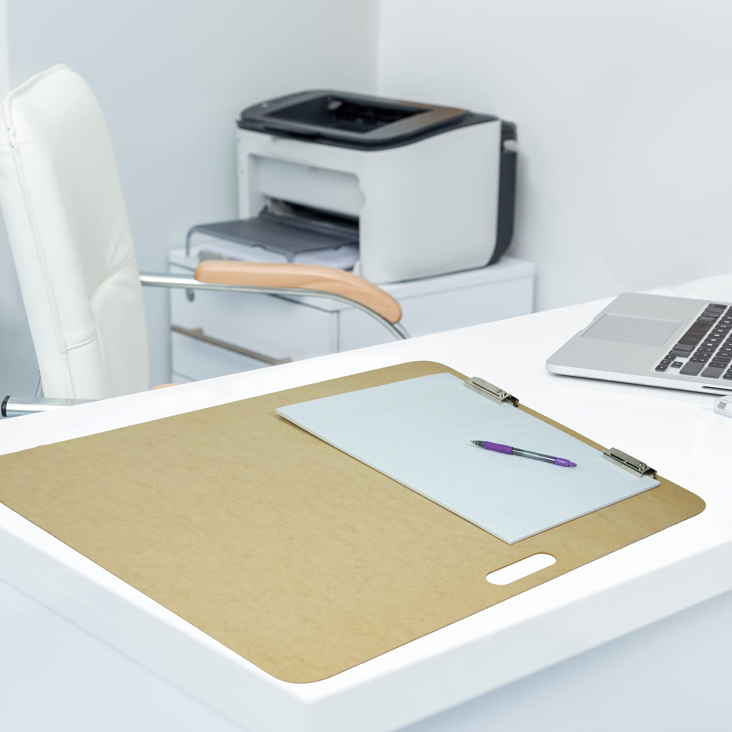 Saunders 05607 Recycled Hardboard Sketchboard - Brown, 23 in. x 26 in. Clipboard with Built-in Handle - Solid Drawing Board for Artists, Students, and Creatives