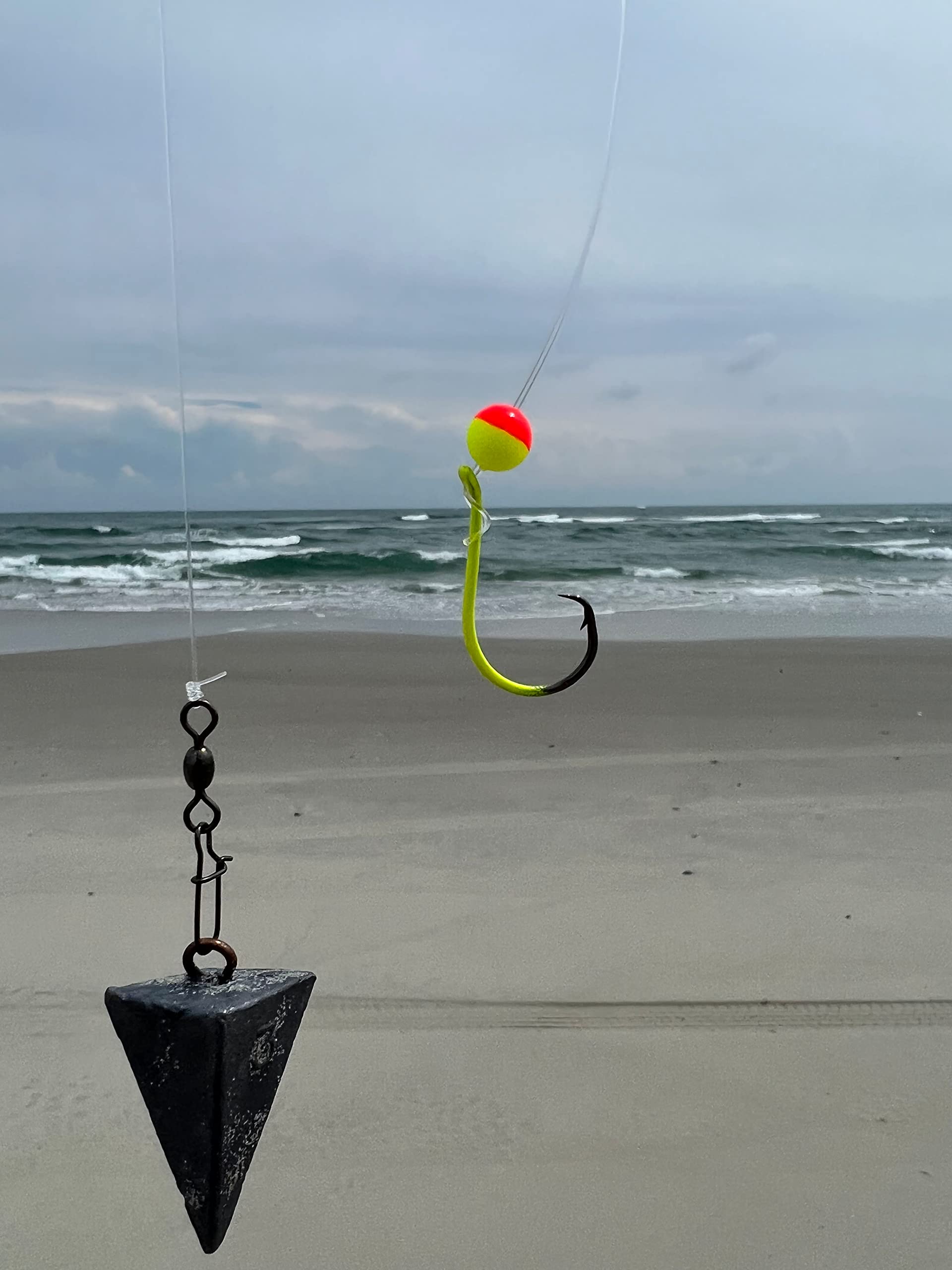 Pompano Rigs Pro-Tec Coated Circle Hooks Surf Fishing Rigs Hand-Tied (5-Pack, Sand Flea)