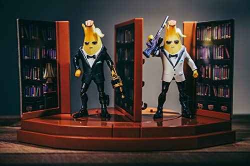 FORTNITE Agent’s Room , Includes 2 (4-inch) Articulated Agent Peely Figures, Playset with Secret Passageway, Legendary Accessories, Weapons, Accessory Storage