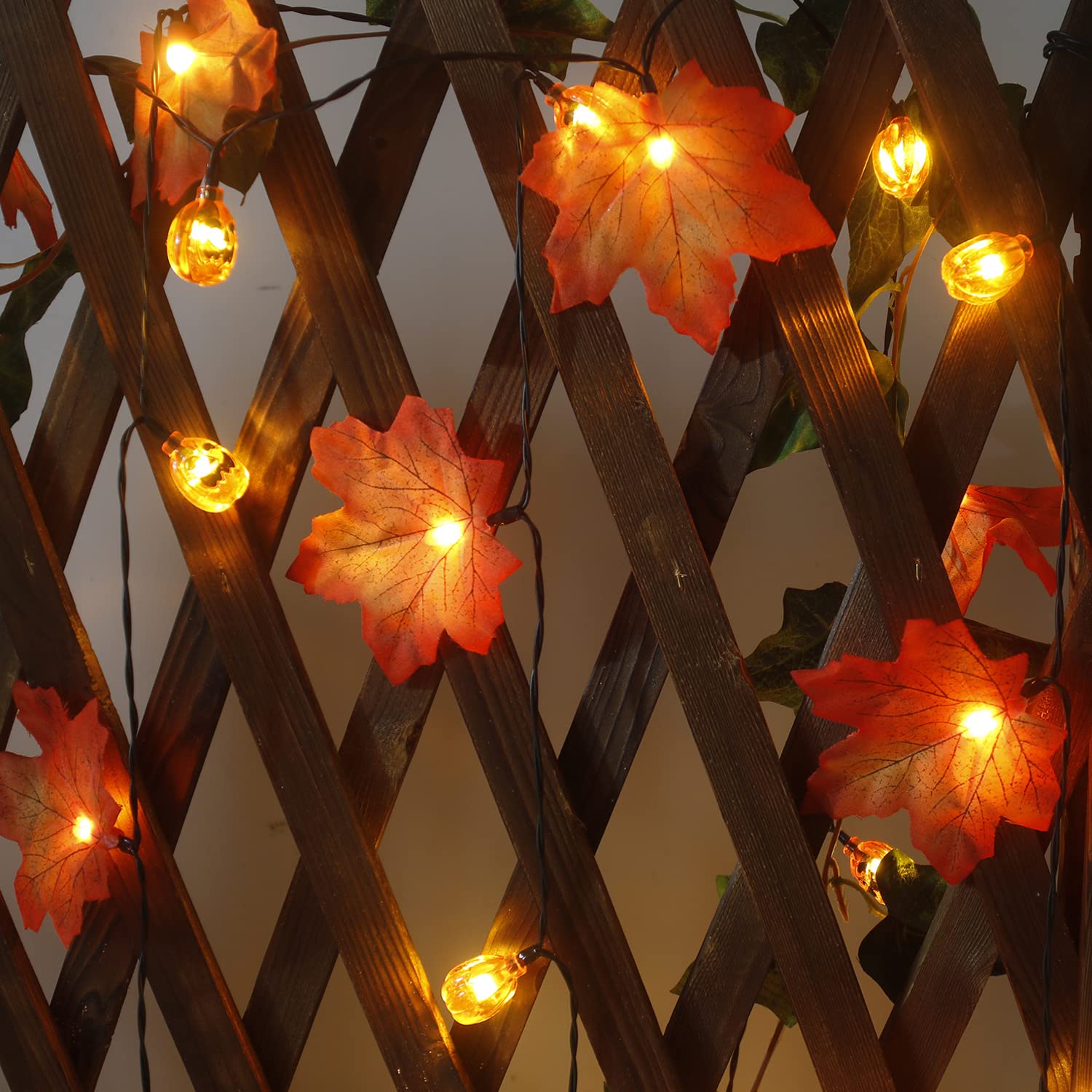 Xingpold Fall Decor Solar Pumpkin Maple Leaf String Lights Outdoor, 50LED 30ft Fall Garland with Lights Waterproof Pumpkin Lights for Thanksgiving Halloween Autumn Door Porch Home Garden Decorations