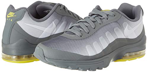 Nike Men's Air Max Invigor Running Shoe, Yellow, 8