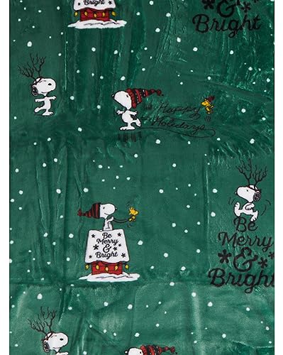 Berkshire Blanket & Home Co Peanuts Gang Christmas Velvet Soft Plush Throw Blanket (Green, 50"x70")