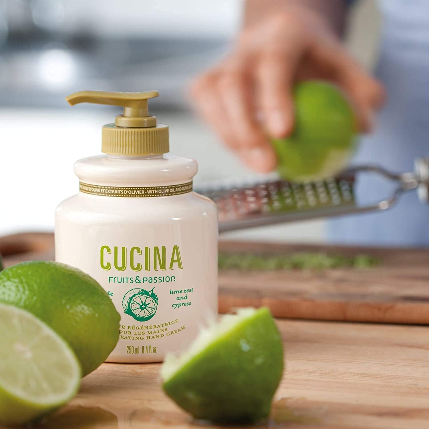 Fruits & Passion [Cucina] - Sanguinelli Orange & Fennel Hand Care Duo Caddy Gift Set | Liquid Hand Soap Wash (5.1 oz) with Hand Cream Lotion (6.8 oz)