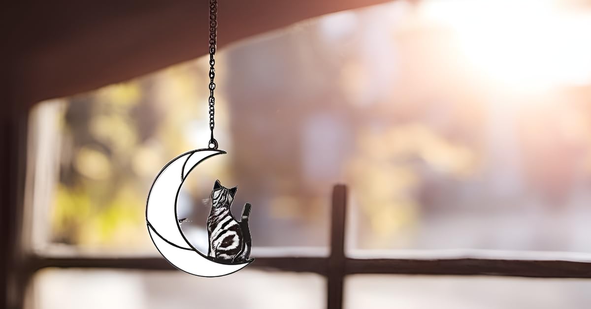 YULAIKUAI Tabby Cat Memorial Suncatcher - Handcrafted Stained Glass Memorial Gifts for Cat Lovers, American Shorthair Cat Keepsake