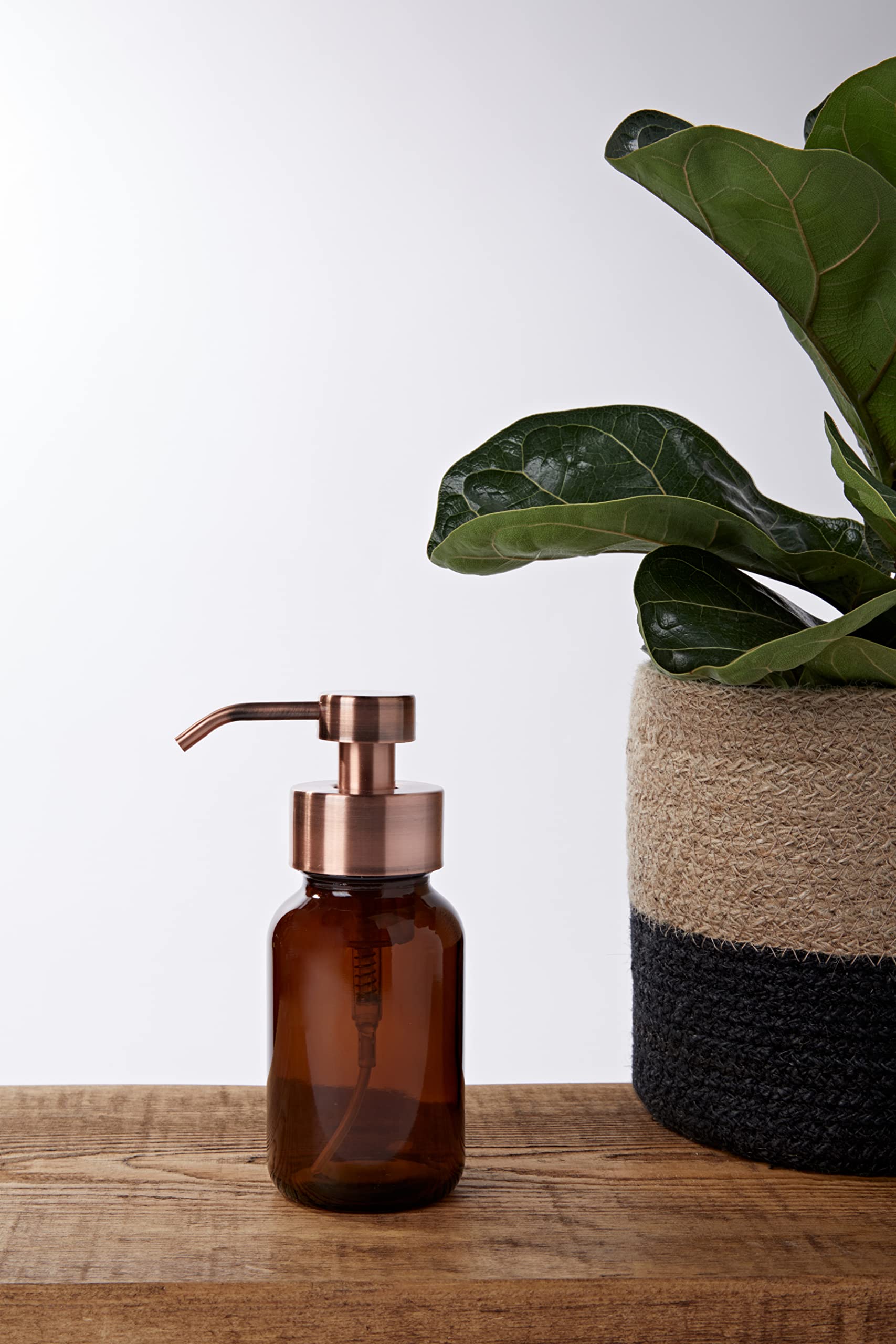 Kuishi Amber Glass Foaming Liquid Soap Dispenser with Bronze Pump, 18oz Soap Bottle, UV Protective Amber Glass Container