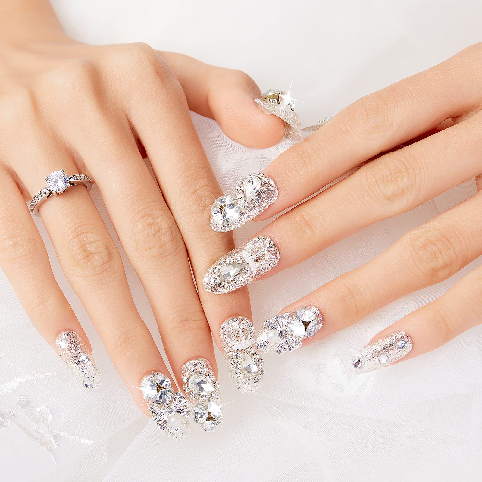 4000 Pcs Mini Clear Diamonds Diamond Vase Filler Acrylic Crystal Diamond Fillers In 3 Sizes Wedding Vase Fillers For Centerpieces Diamond Confetti Table Decorations Table Acrylic Crystal Scatter Gems