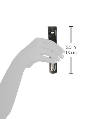 Gillette Styler, 1 Beard Trimmer for Men with 1 ProGlide Razor Blade Refill, 1 Battery, 3 Comb Attachments, Waterproof