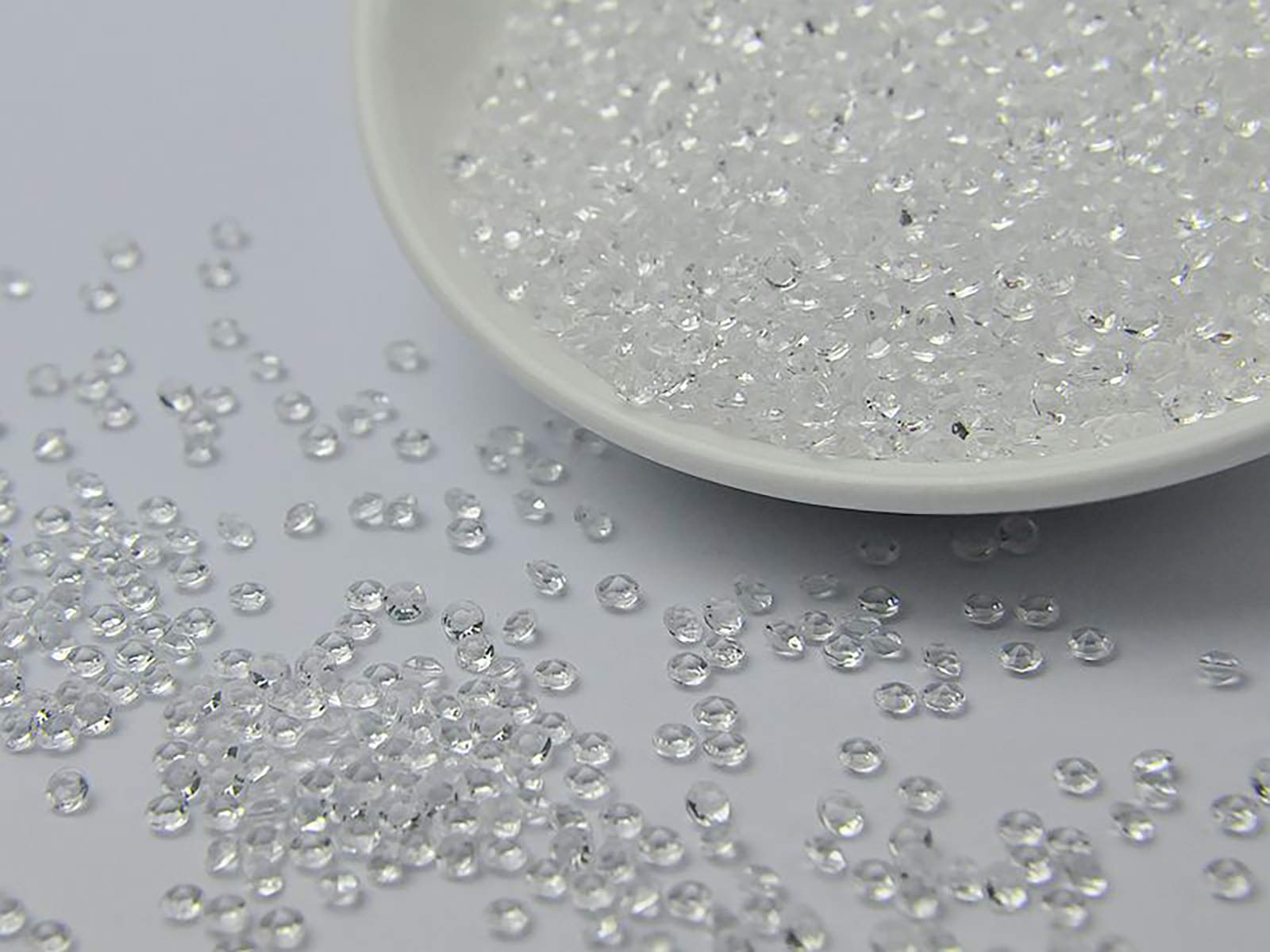 ZKC 4.5mm 10000PCS Clear Crystal Acrylic Diamond Vase Fillers Beads for Wedding Centerpiece Table Scatter Shower Party Vase Beads Decorations