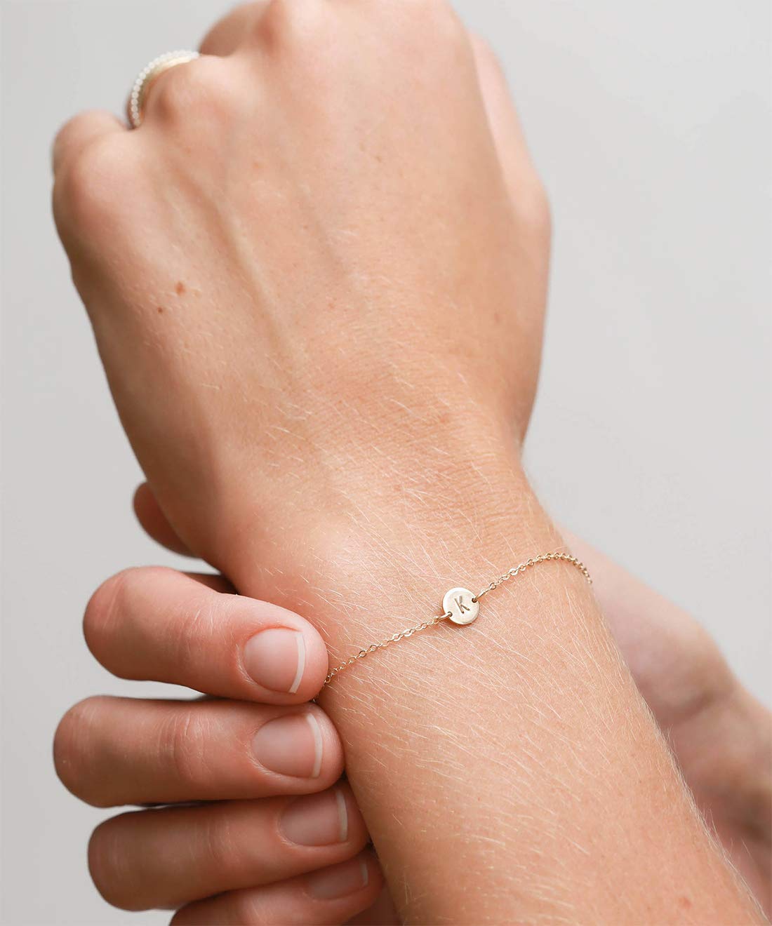 Ovian Initial Charm Bracelet for Women 18K Gold Plated stainless steel Coin Disc Engraved Letter C Bracelet Personalized Monogram Name Bracelet