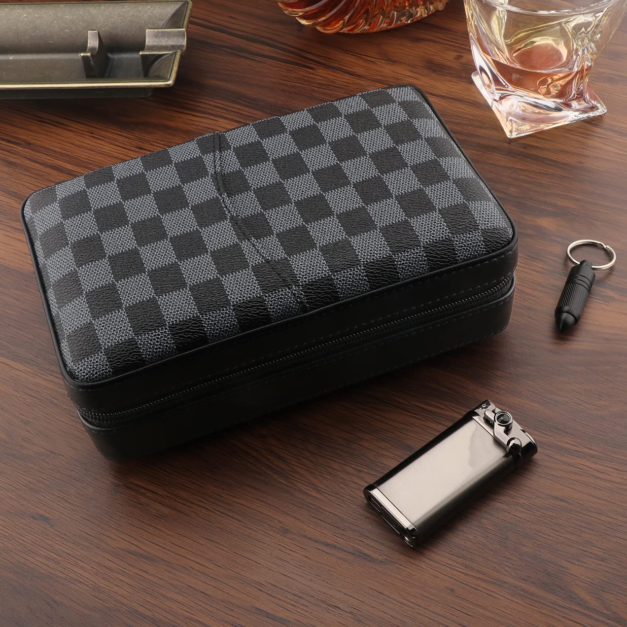TISFA Cigar Humidor, Cedar Wood Travel Portable Leather Cigar Case, Removable Cedar Tray for 4 Cigars (Checkerboard Lattice)