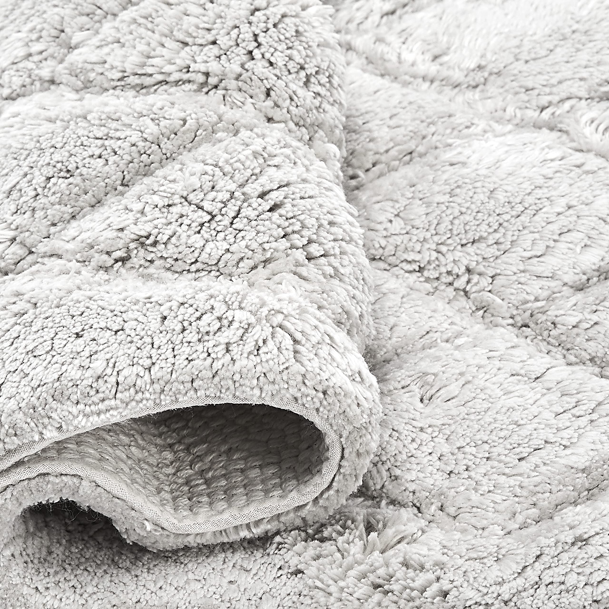 Vera Wang - Bathroom Rug Set, Soft & Absorbent Bathroom Decor, Reversible Modern Design (Marquis Diamond Grey, 2 Piece)