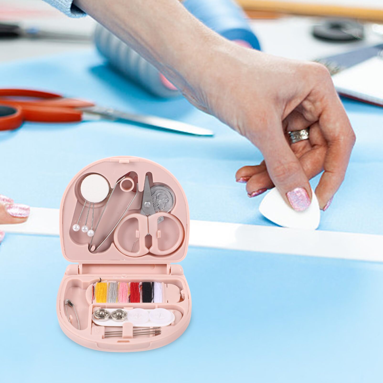 VILLCASE Mini Sewing Project Kit 1 Set Family Mini Sewing Thread Accessories Traveler DIY Organizer DIY Sewing Supplies Organizer