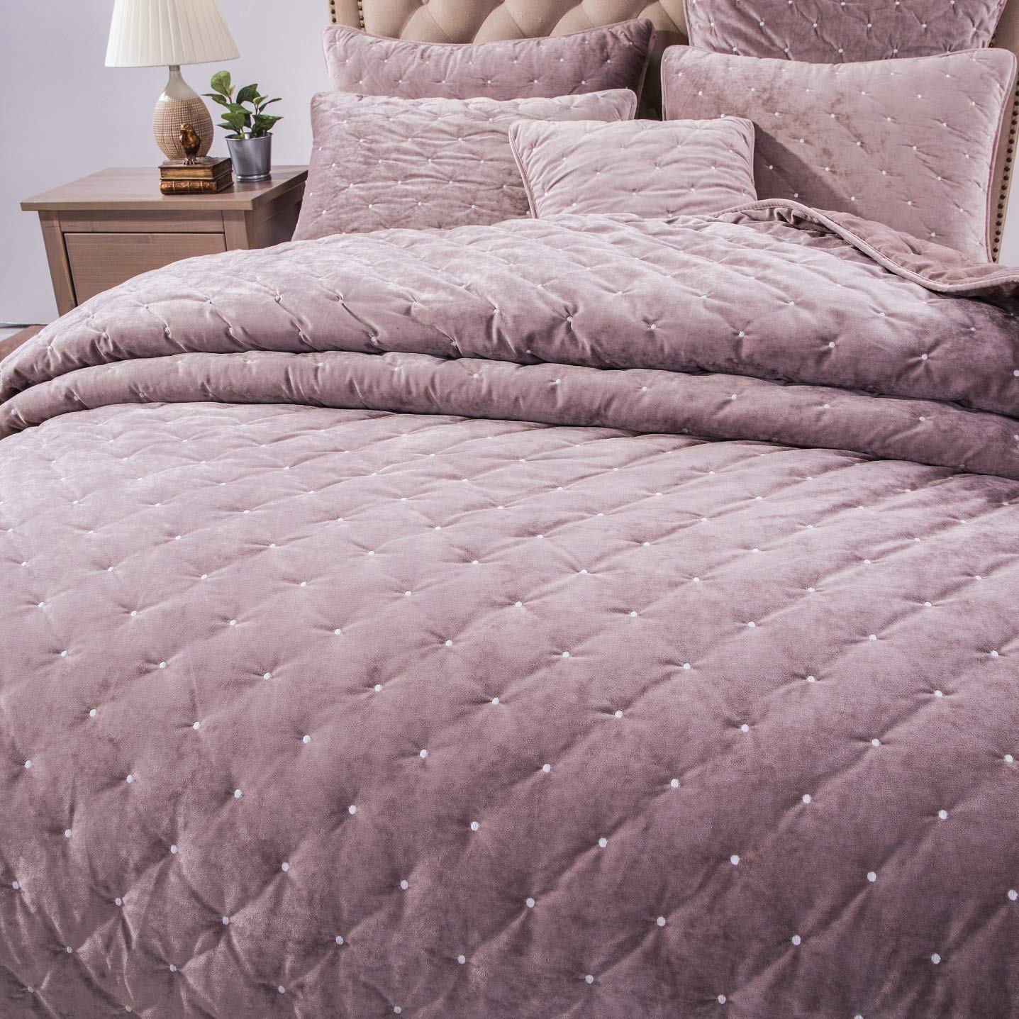 Tache Velvet Dreams Luxurious Velveteen Velour Super Soft Plush Warm Cozy Diamond Tufted Polka Dot Quilted Coverlet Light Purple Mauve Bedspread Set, King