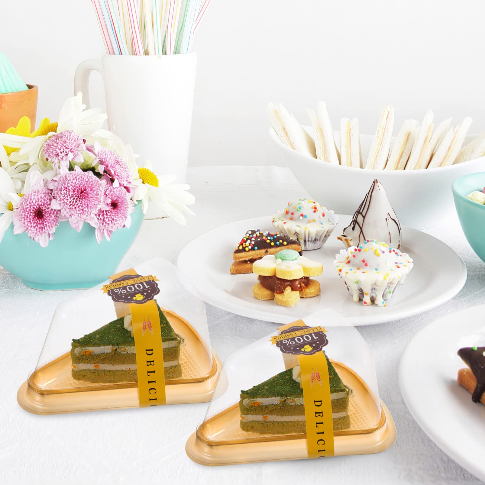 Zerodeko 50pcs Boxes Triangular Cake Box Disposable Cake Containers with Lids Mini Cheesecake Containers Chocolate Boxes Sandwich Sealing Container Cupcake Carrier Takeaway Box A03 Food Pvc