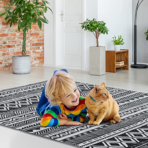 RUGSREAL Boho Area Rug 5' x 7' Machine Washable Modern Diamond Carpet Rug Distressed Bohemian Foldable Accent Rug Coffee Table Rug Farmhouse Dining Table Rug Office Bedroom Decor, Black