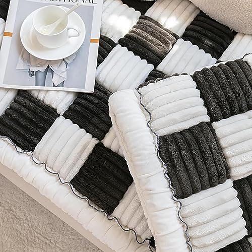 Cream-Coloured Large Plaid Square Pet Mat Bed Couch Cover - Protective Cotton Garden Couch Cover for Floor & Garden - Stylish Comfort for Your Pet