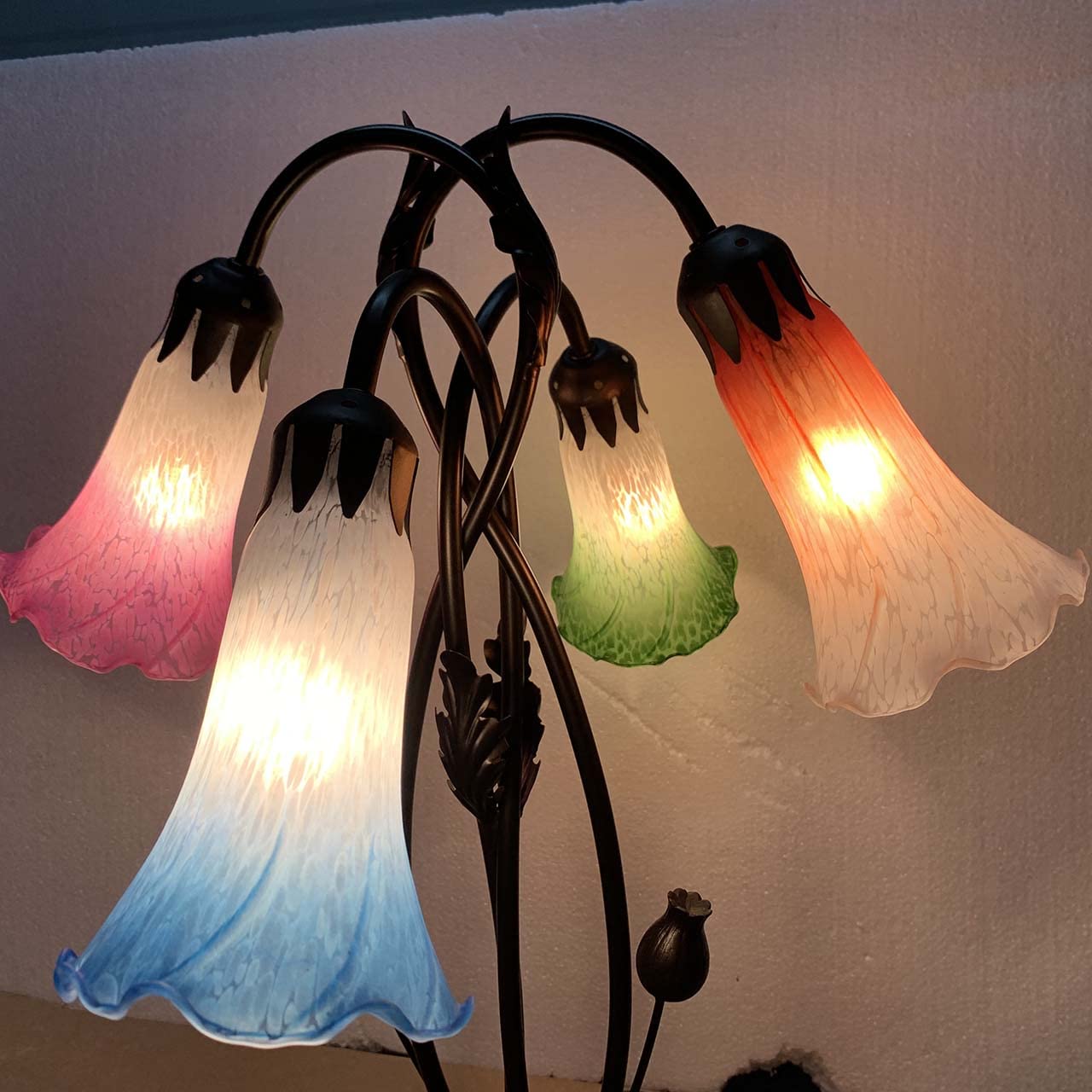 Bieye LS03 Lily Flower Blown Glass Lampshade (White Purple, Opening I.D. 1.26" x O.D. 1.5")