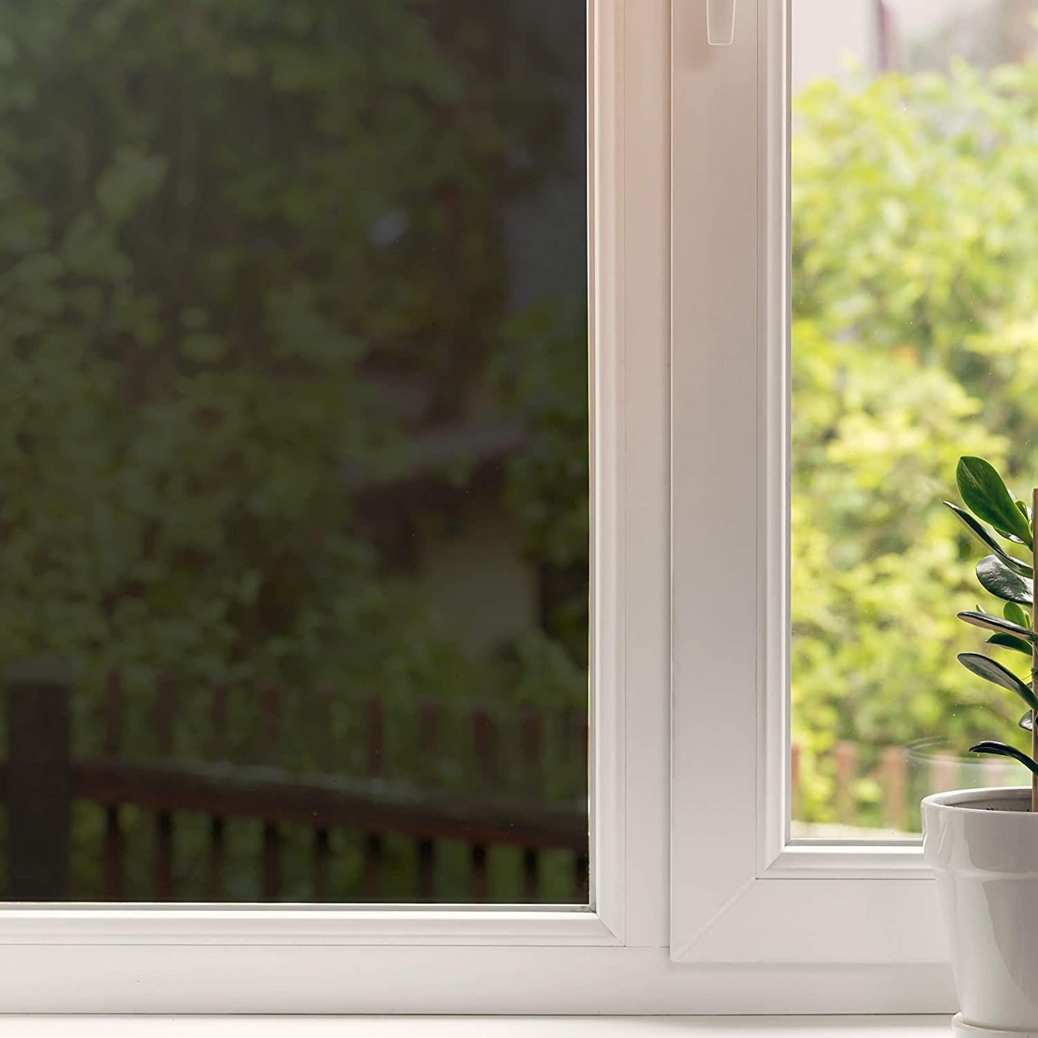 DIY - Snapguard Solutions Residential Ceramic Window Tint, Provides Heat Control and UV Protection 2.5' ft x 6.5' ft Roll (15%), 2 Mils