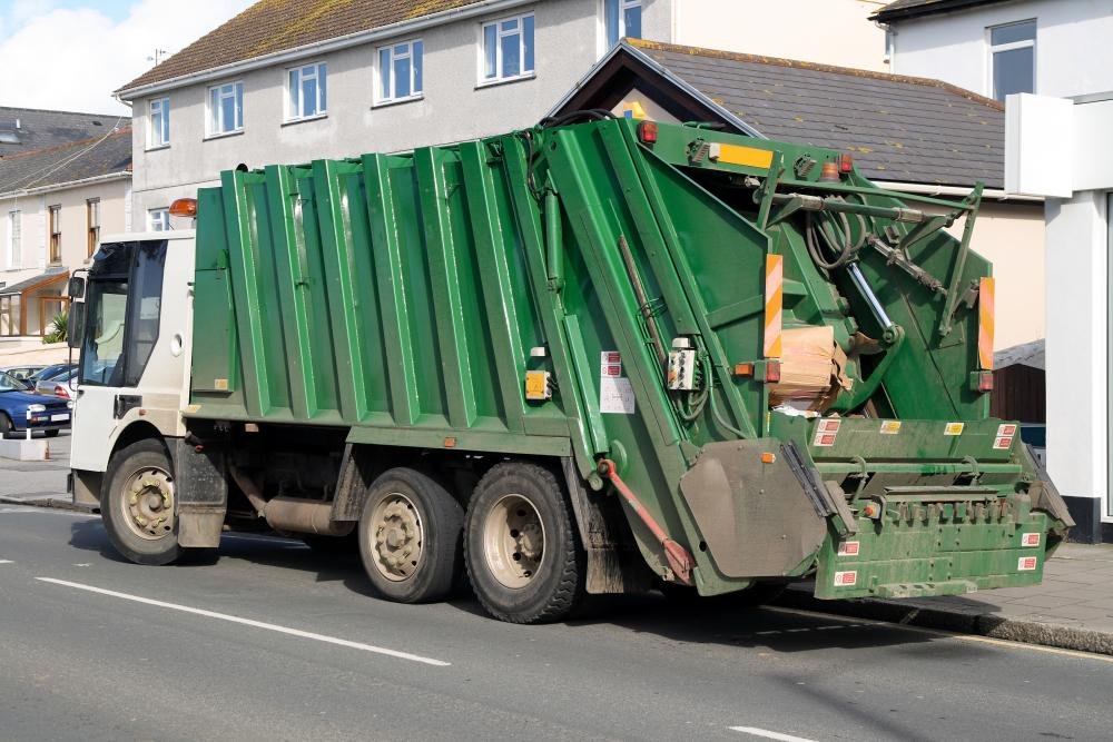 Wallmonkeys FOT-2580407-36 WM41207 Green Rubbish Truck with Boxes in The Back Peel and Stick Wall Decals, 36" W x 24" H-Large