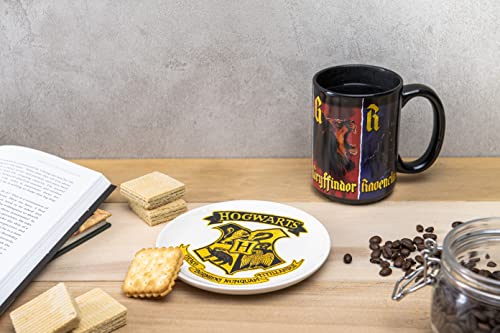 Zak Designs Harry Potter Ceramic Color Changing Mug and Plate Set for Coffee, Tea, Breakfast or Dessert with Unique Heat Reactive Artwork (2-Piece, Non BPA, Hogwarts)