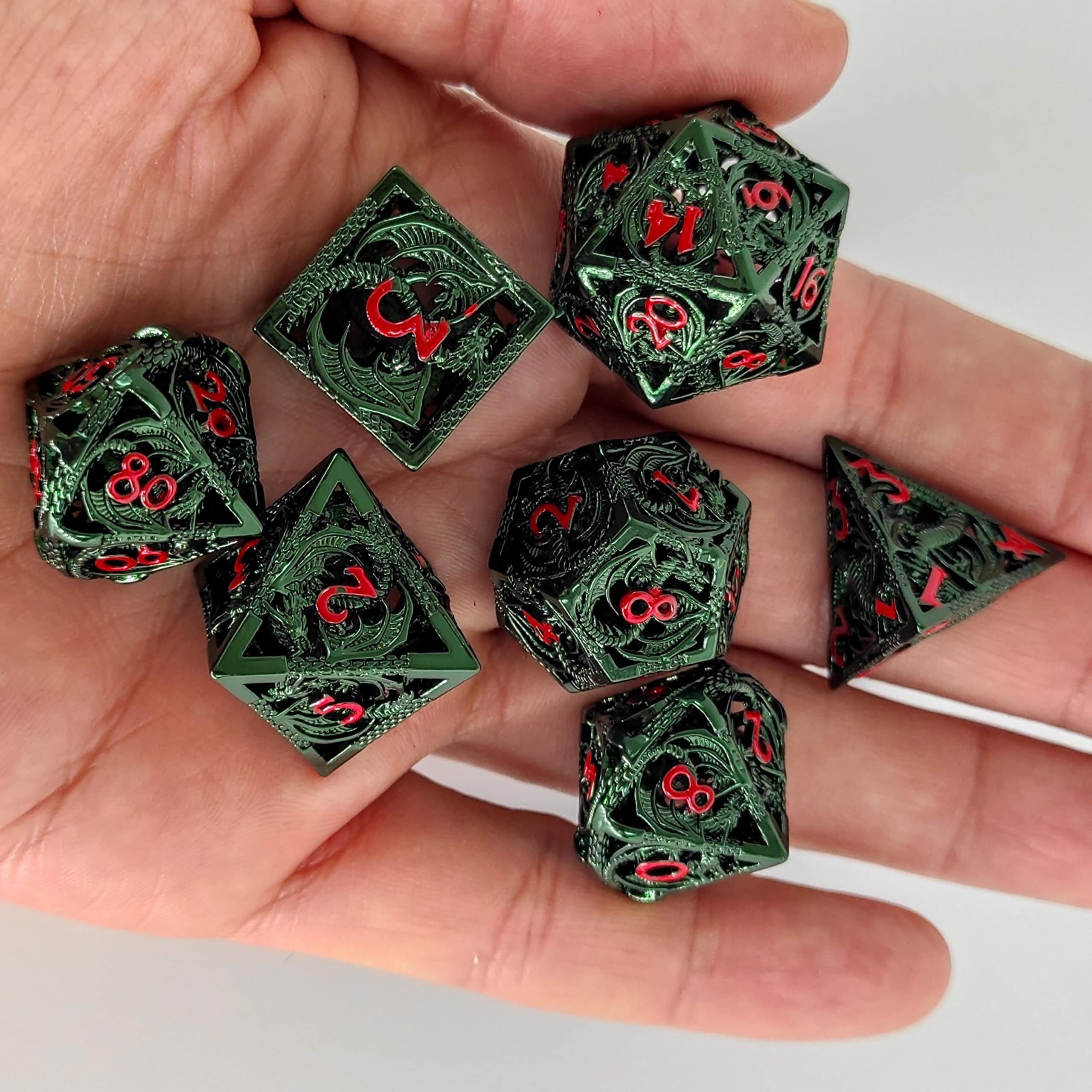 FOXBITE Green Hollow metal 7 Pcs Metal Dice Set D&D Dice Set, Polyhedral Dice Set for Dungeons and Dragons Dice, Blood Spattered Role Playing Dice Set, D+D RPG D and D Dice D20 D12(Rogue)