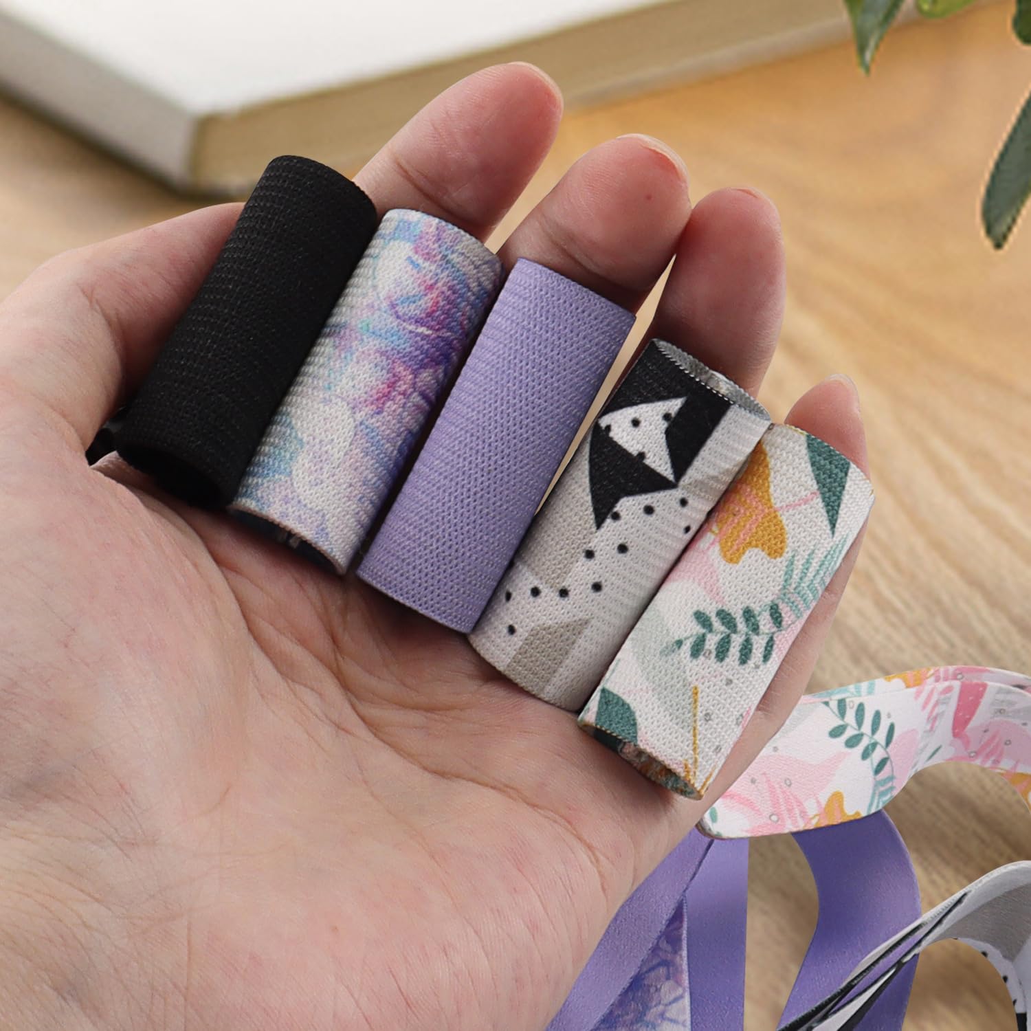 HONZUEN Necklace Lanyard Fits for Most of Pen Devices, Lanyard with Elastic Holder, Anti Lost Lanyard for J-l/V-e/Br-ze/B-u (Light Purple)