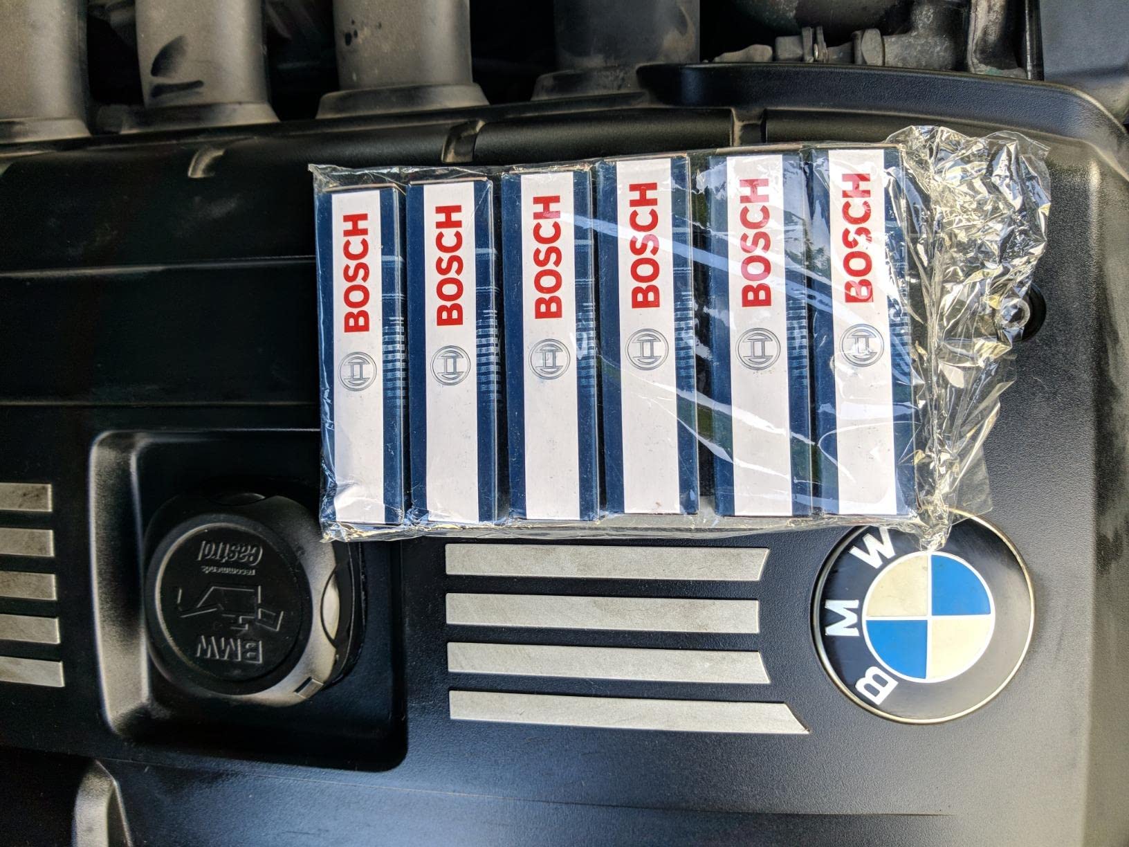 BMW Spark Plugs Platinum Plug Set Bosch OEM 158253 / FR7NP P332 (6pcs)