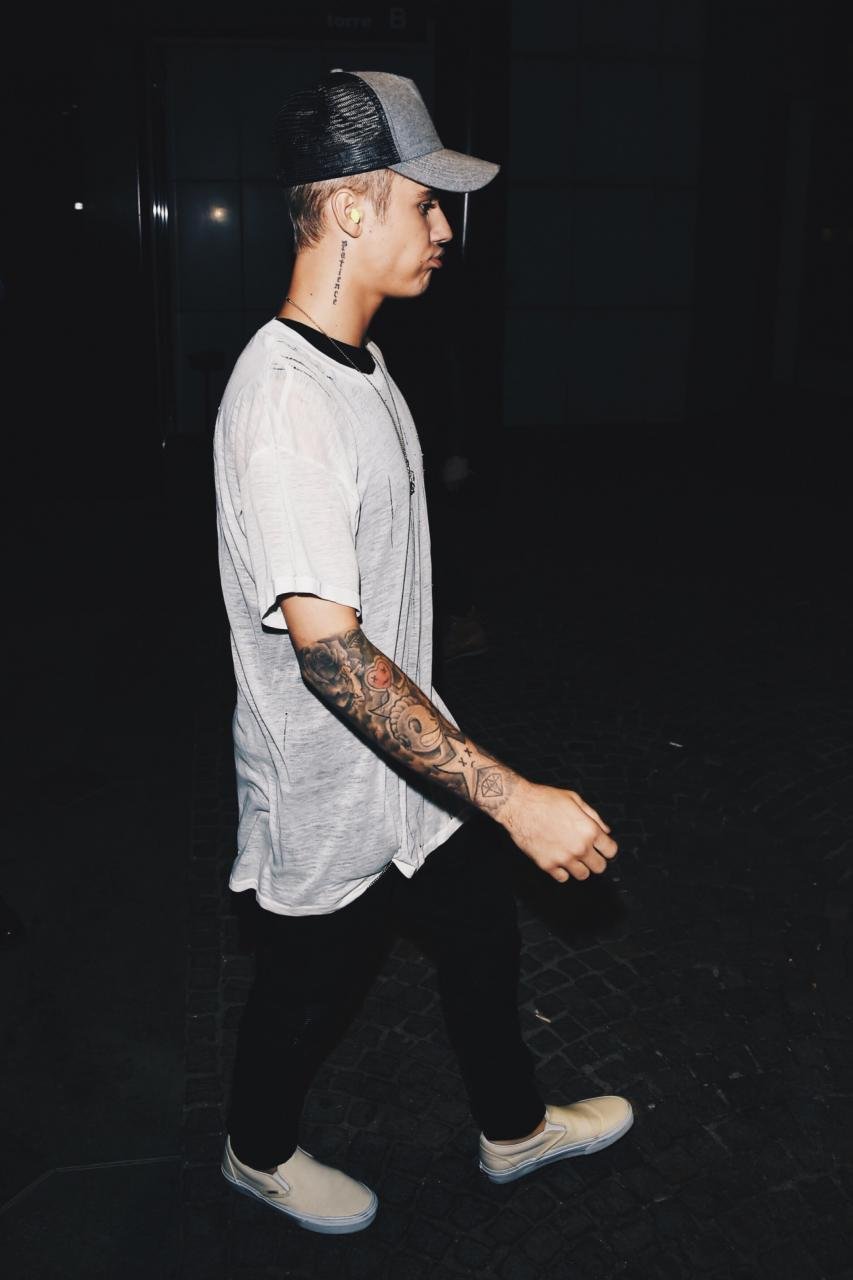 Snap Back Justin Bieber Trucker HAT Perse Alternative Black Grey Similar Look Flannel Gray