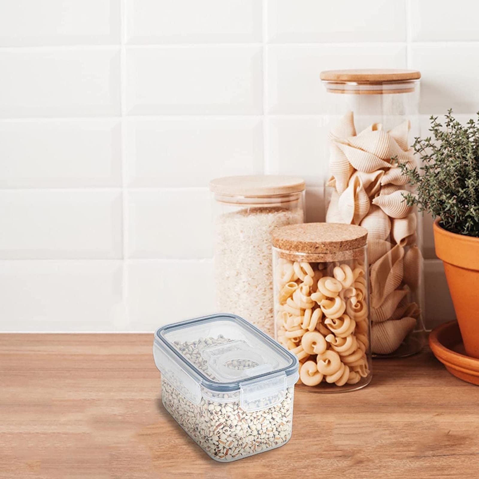 5 Kind of Size Single Plastic Clear Storage Jars Vacuum Fresh Storage Kitchen Airtight Jars with Lids Proof Crispers