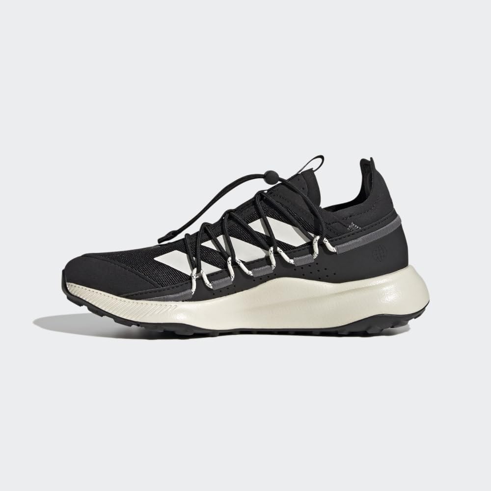 adidas Women's Terrex Voyager 21 Sneaker, Black/Chalk White/Grey, 10.5