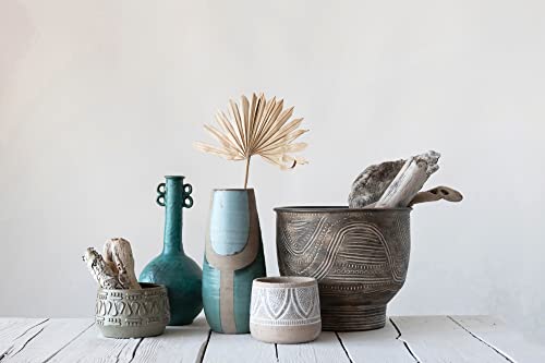 Creative Co-Op Embossed Terracotta Planter with Whitewash Finish (Holds 5" Pot