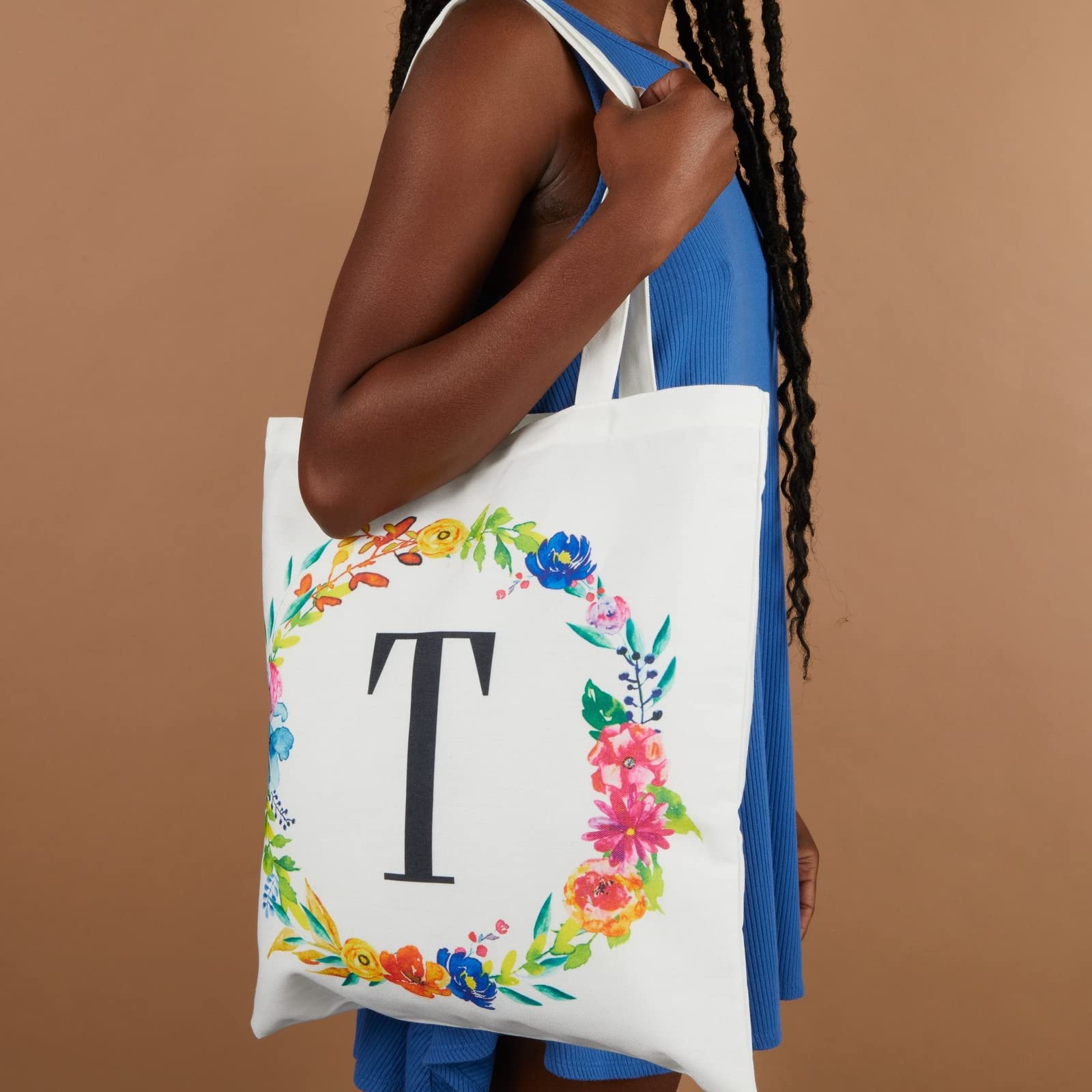 Okuna Outpost Set of 2 Reusable Monogram Letter T Personalized Canvas Tote Bags for Women, Floral Design (29 Inches)