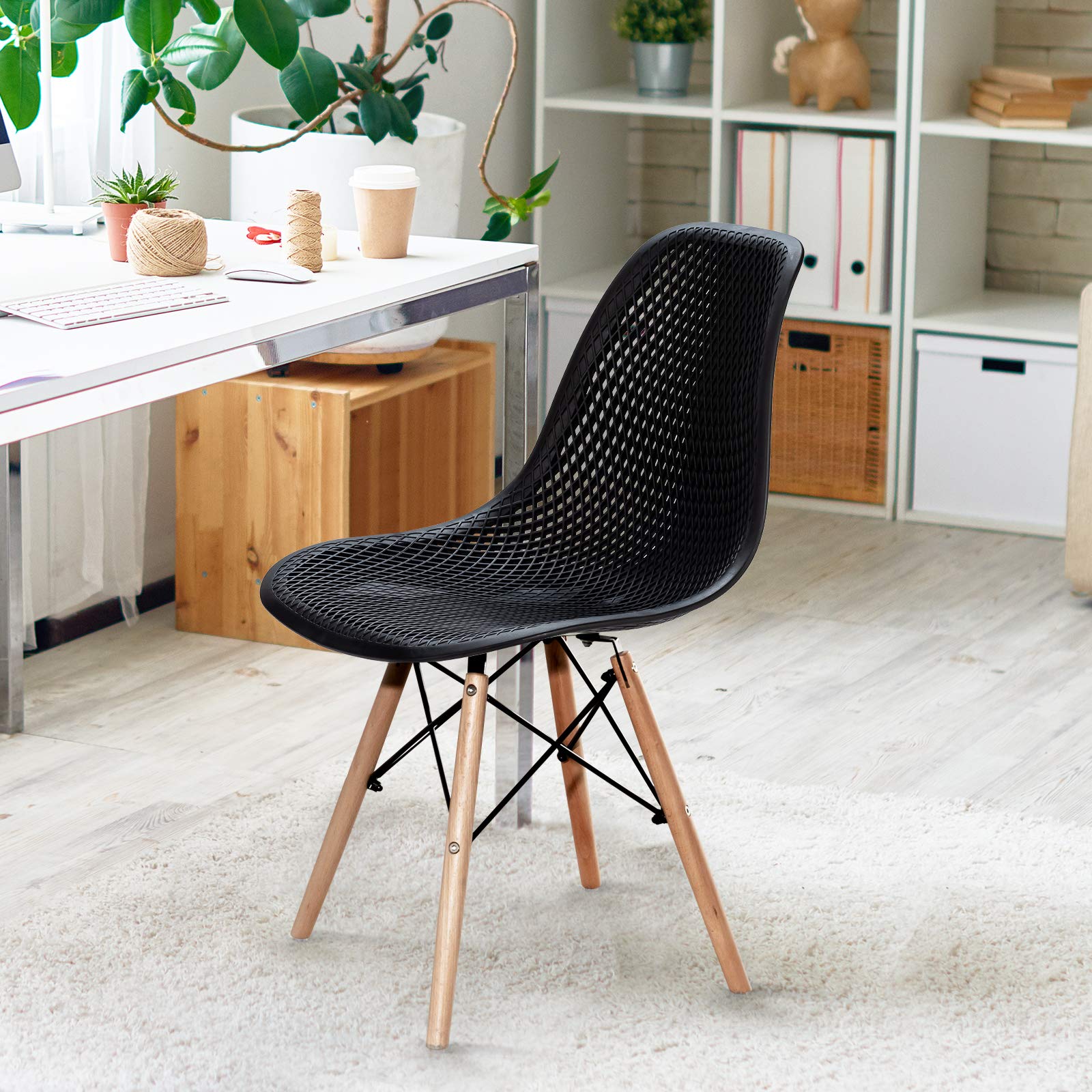 Giantex Set of 4 Modern Dining Chairs, Outdoor Indoor Shell PP Lounge Side Chairs with Mesh Design, Beech Wood Legs, Tulip Leisure Chairs, DSW Dining Chairs for Kitchen, Dining Room, Black