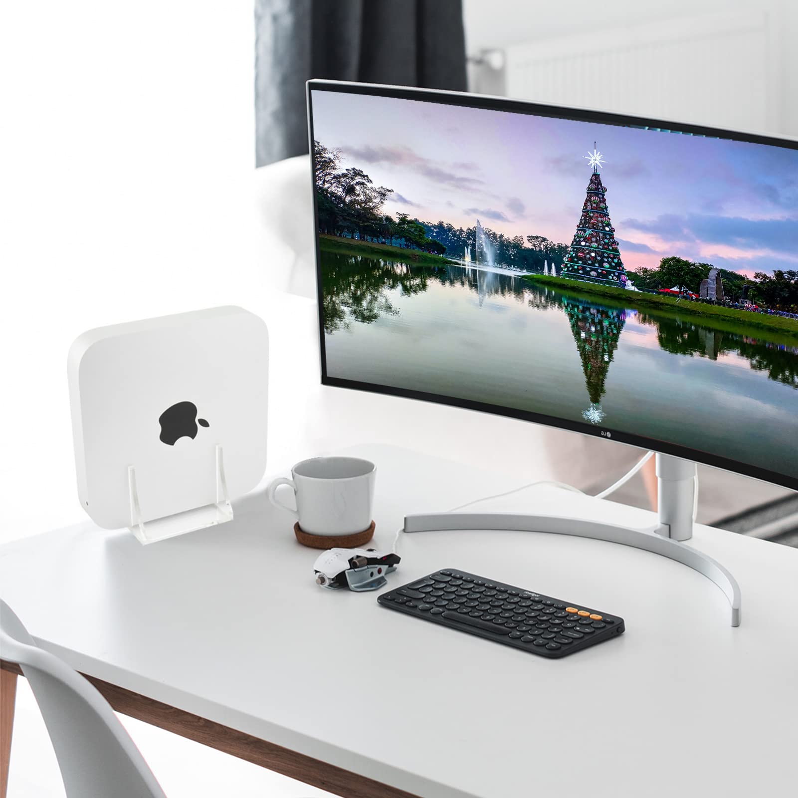 CaSZLUTION Desktop Stand for Apple Mac Mini, Acrylic Vertical Stands Holder Compatible with Apple MAC Mini 2010-2023 M1, M2, M2 Pro Chip, Clear