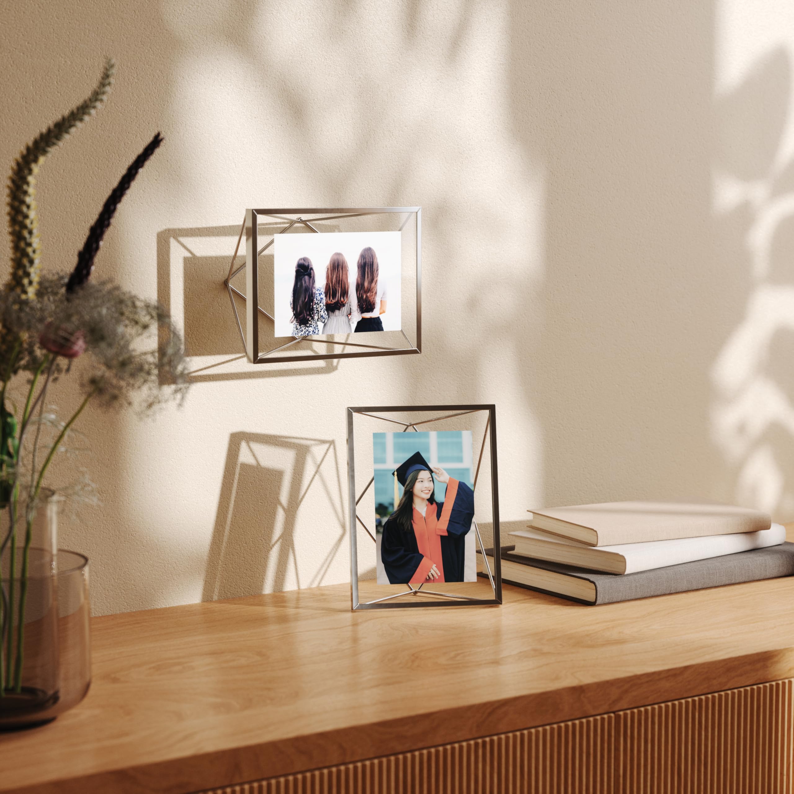Umbra Prisma Picture Frame, 4x6 Metal Photo Display for Desk or Wall, 4" x 6", Chrome