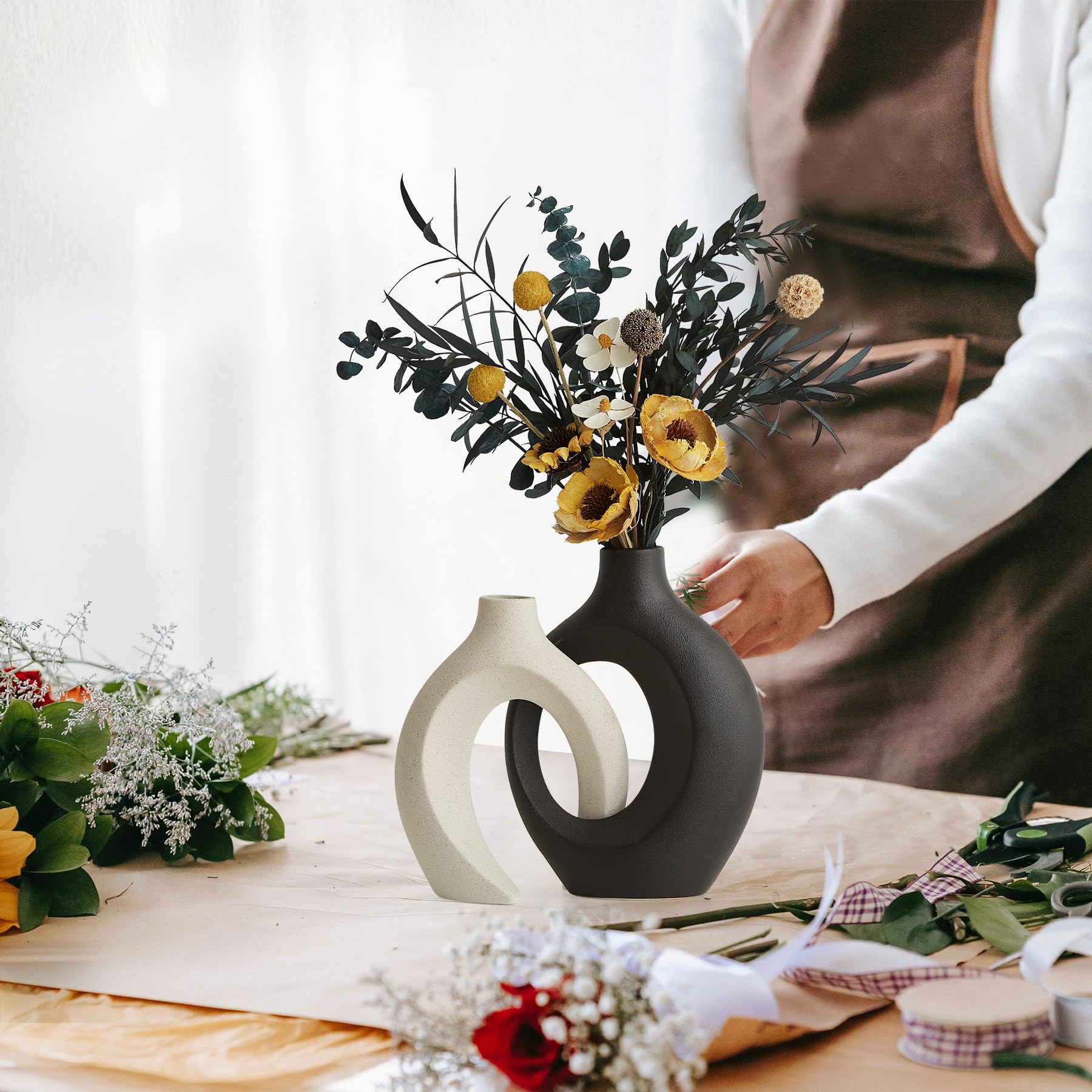 Black and White Ceramic Vases Set of 2 for Home Decor Modern Boho Donut Flower Vase Round Crossed Hollow Vase for Wedding Dining Living Room Table Centerpieces Coffee Table Decoration