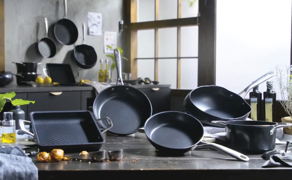 TECHEF - Onyx Collection Nonstick Frying Pan Skillet Set, PFOA-Free, Dishwasher Oven Safe, Stay-Cool Stainless Steel Handle, Induction-Ready, Made in Korea (8-inch and 10-inch)