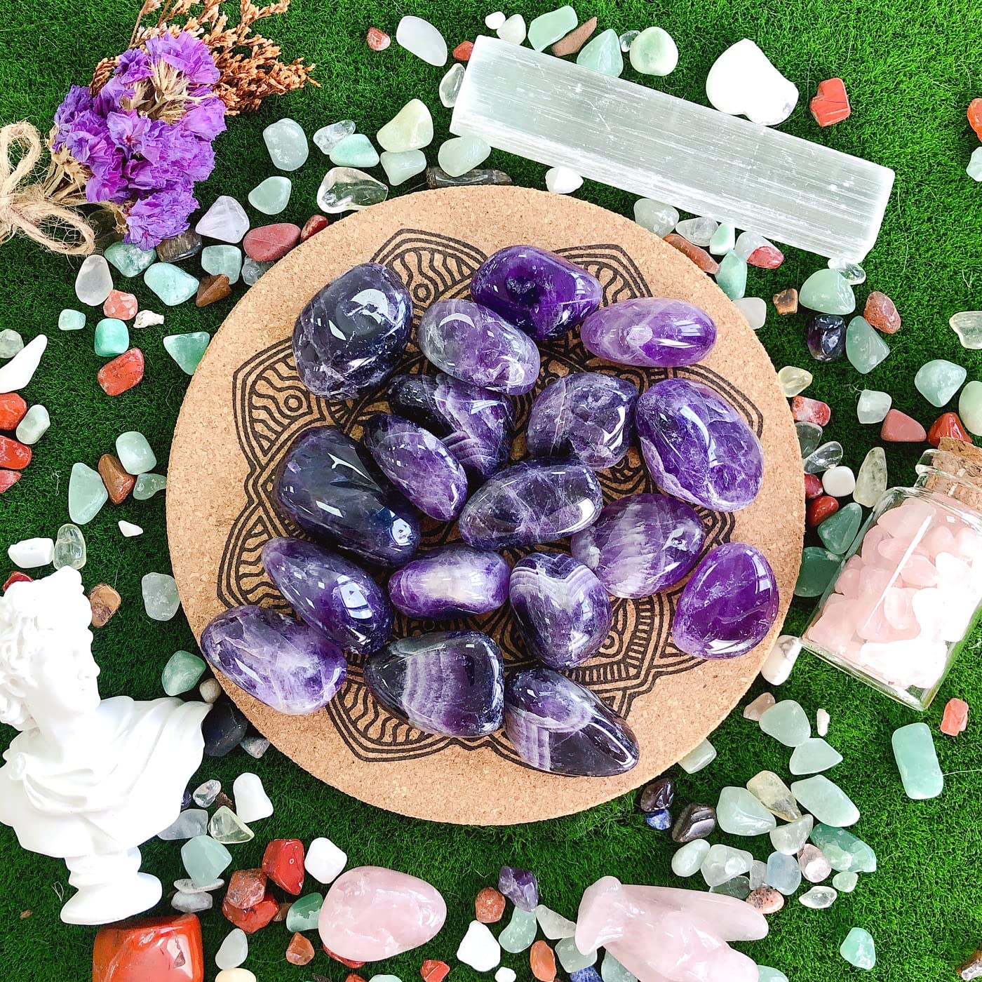 Amethyst Tumbled Polished Natural Healing Crystals Stones Bulk Rocks Stones Crystal for Energy Reiki Tumbling Cabbing Balancing Decoration Gemstones Crystal Healing Meditation Therapy Gift 100g