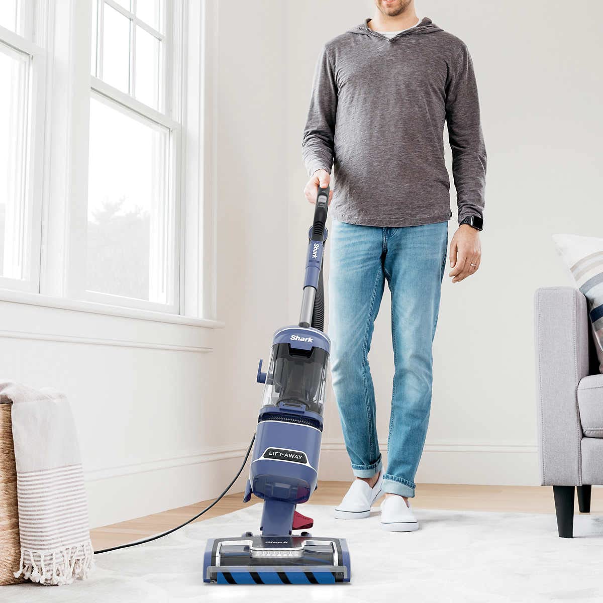 SHARK Shark NV800QBL Performance Lift-Away ADV DuoClean PowerFins Upright Vacuum with Self-Cleaning Brushroll Powerful Pet Hair Pickup and HEPA Filter, Blue (Renewed)
