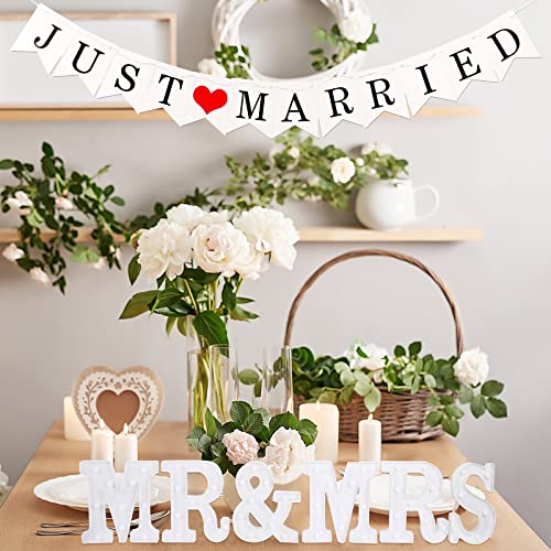 Coume Wedding Decorations Set, Mr Mrs Marquee LED Signs Just Married Banner Fairy String Light, 8.5 Inch Sign, for Table, Photo Props