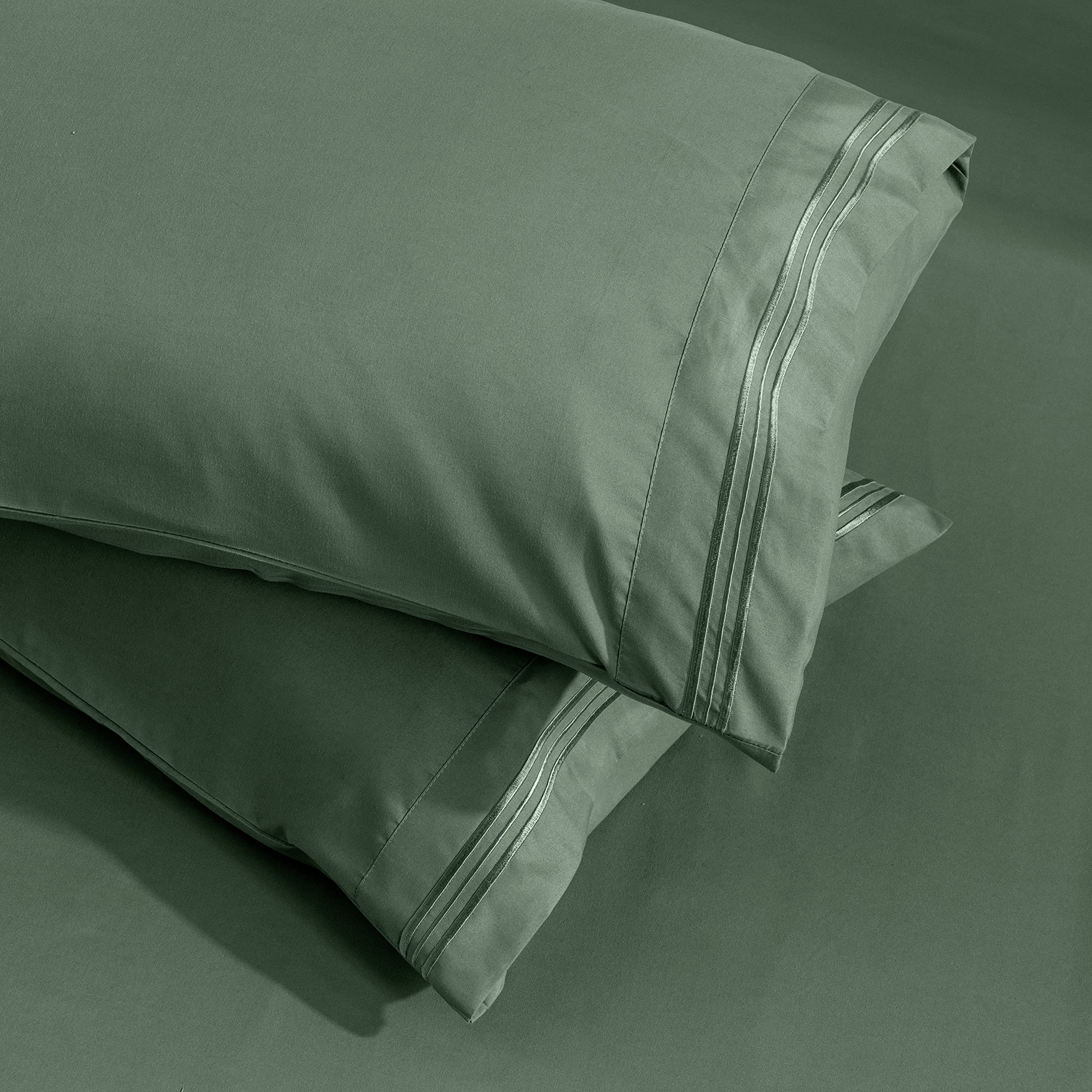 Aormenzy Microfiber Pillow Cases - Standard Size Set of 4-1800 Thread Count Ultra Soft Green Pillowcases - Wrinkle Resistant Pillow Covers with Envelope Closure - 20" x 26"