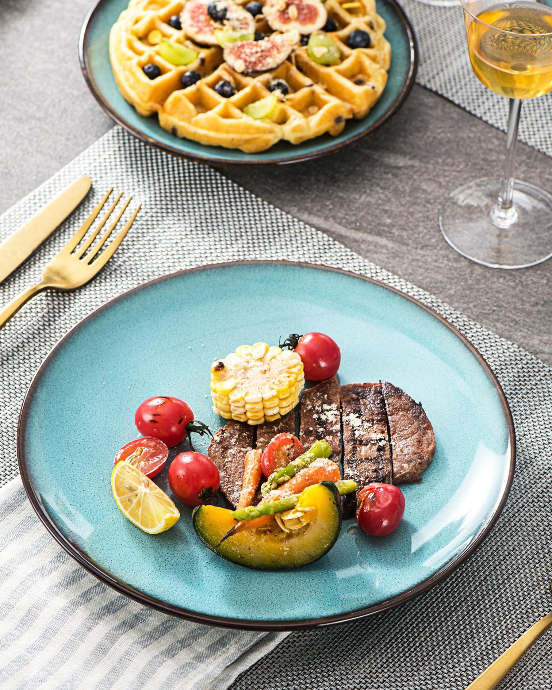 HENXFEN LEAD Dinner Plates Set of 4, Large Serving Dishes 10 Inch for Steak, Salad, Pasta - Stoneware Dinnerware Sets Dishwasher, Microwave, Oven Safe, Aqua